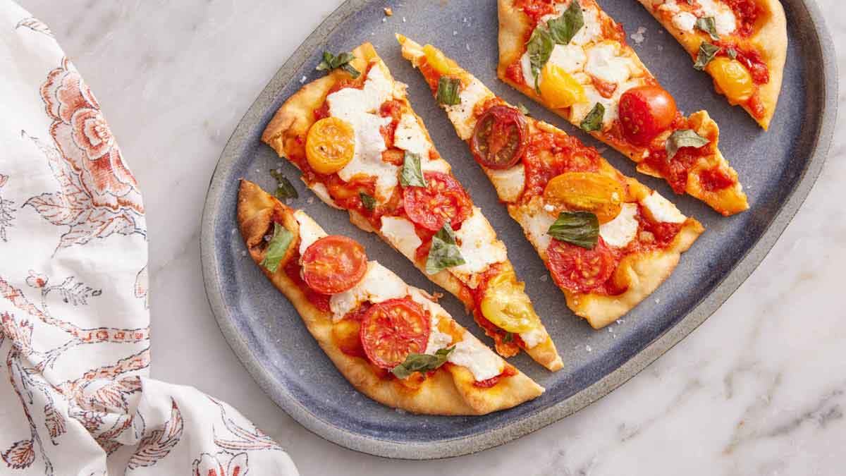 Flatbread Pizza Recipes: Quick And Easy! | ZestyFold